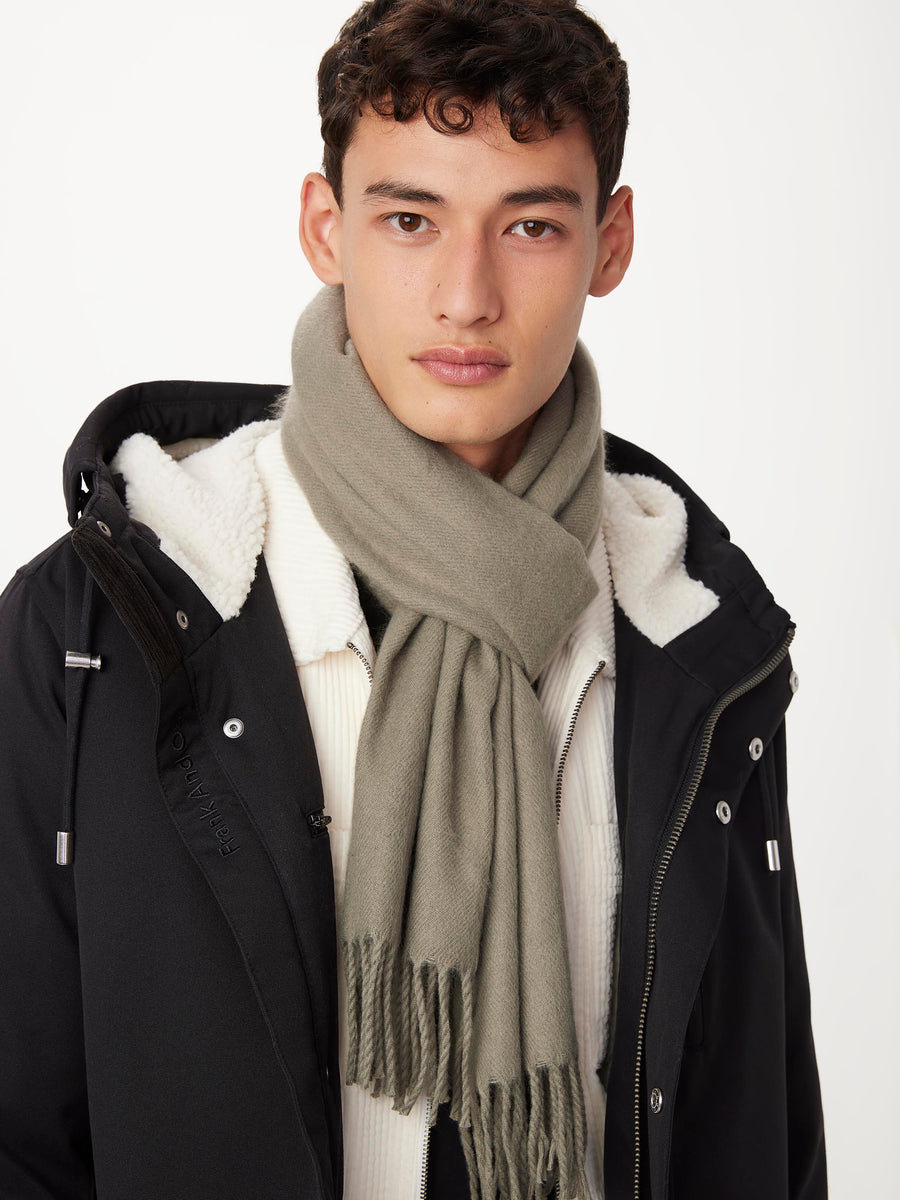 The Solid Scarf in Vetiver Green – Frank And Oak USA