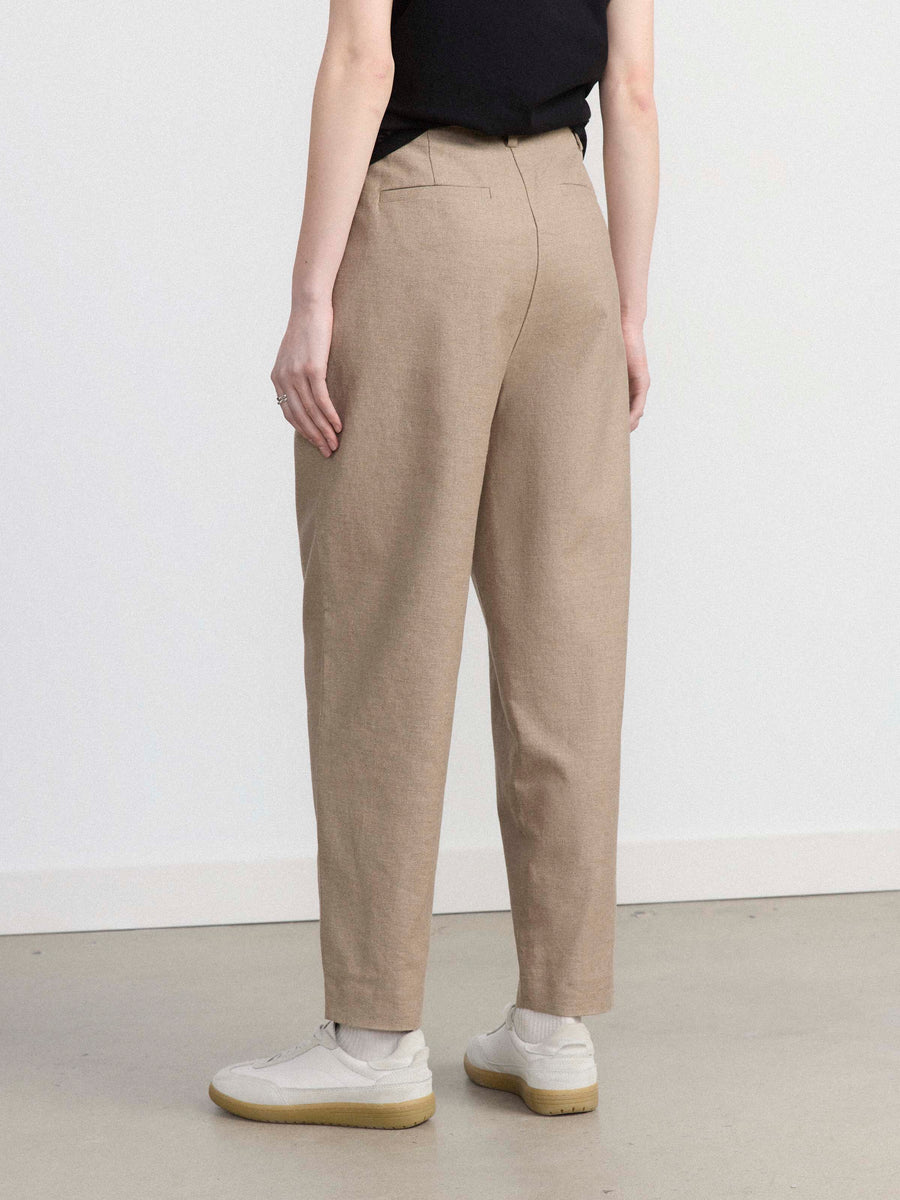 The Amelia Flannel Balloon Pant in Beige – Frank And Oak USA
